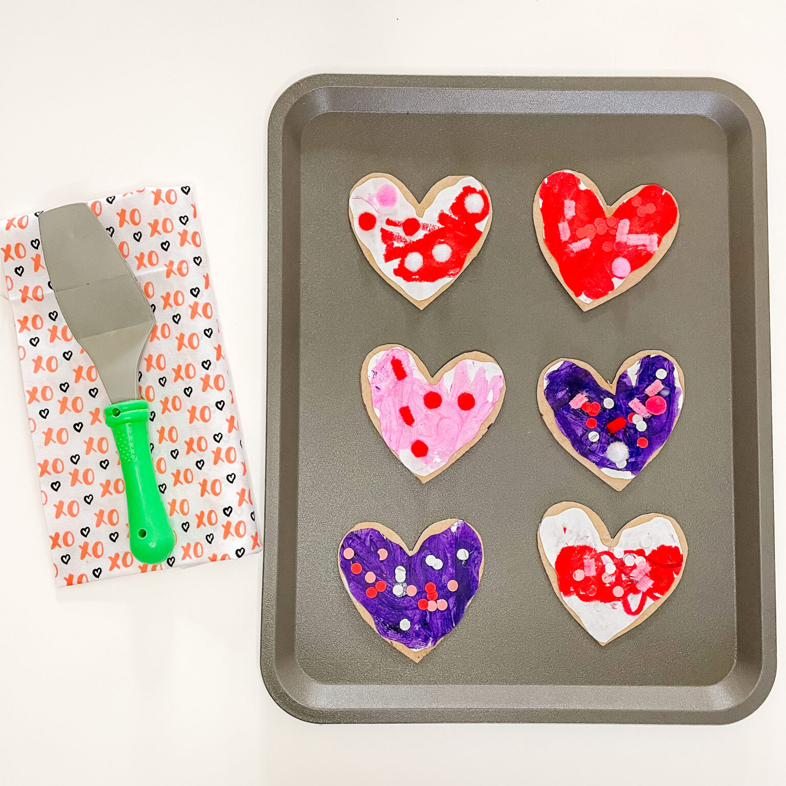 DIY Cardboard Bee Mask